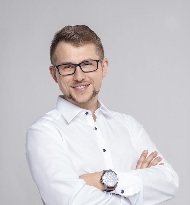 Zespół - lekarze dentyści, chirurdzy, higienistki, administracja ...